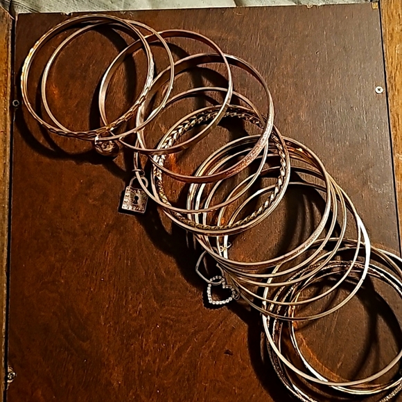 Unbranded | Jewelry | Set Of 8 55cm Stacking Bangle W3 Charms Retro ...